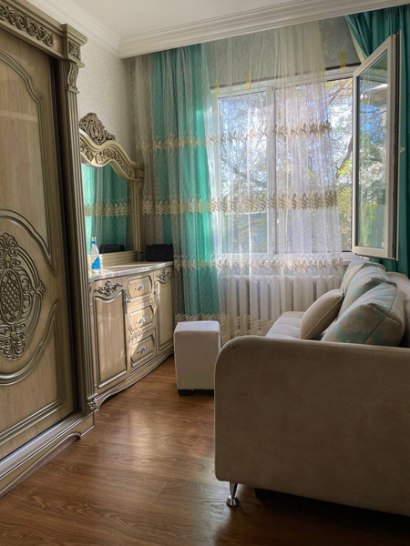 Юнусабад 11кв  3/4/4 Площадь 68м²