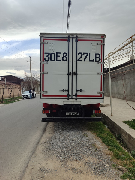 Isuzu fvr sotiladi
