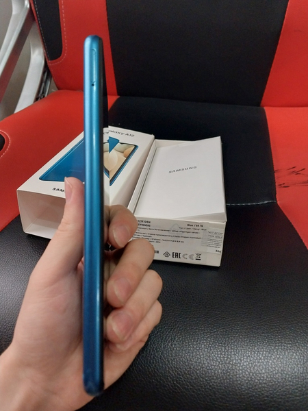Samsung Galaxy A12 blue