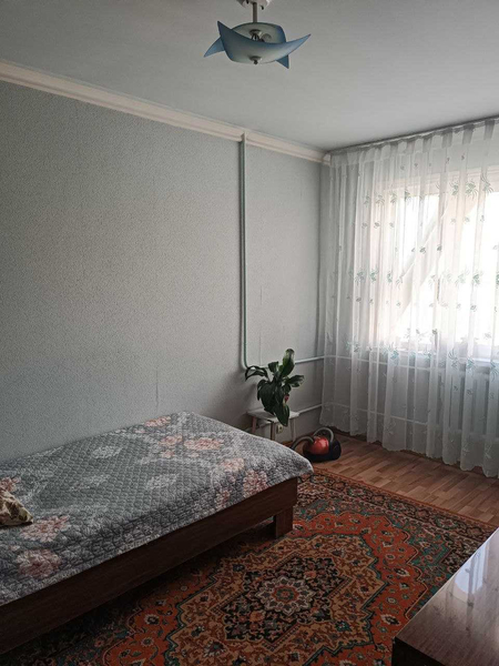 Срочно продаётся квартира возле метро Ойбек#