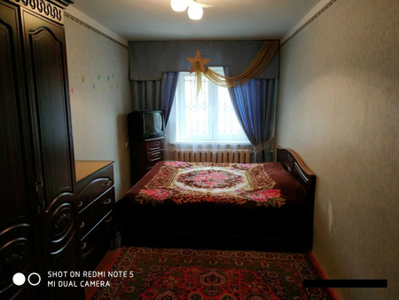 Своя 4х-ком кв. в 3/3/4 кирпич, Балкон 2×4, Чиланзар-2 (Торг. центр)