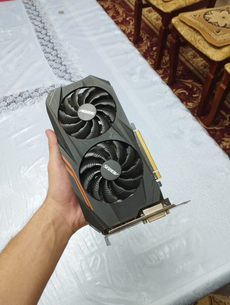 Geforce rx 580 ourus 8gb ideal