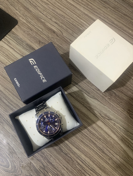Casio Edifice часы