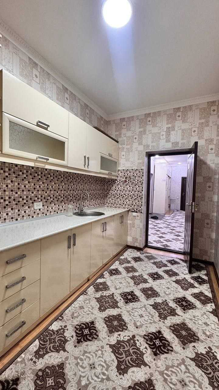 В Коканде срочно продается дом с 3 комнатами и подвалом