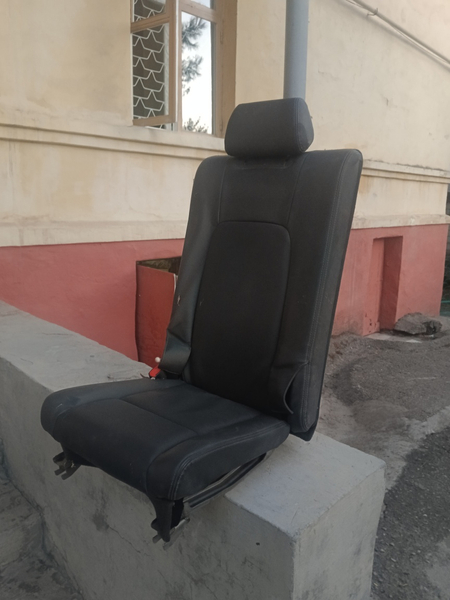 Продам 2 сиденья от каптивы