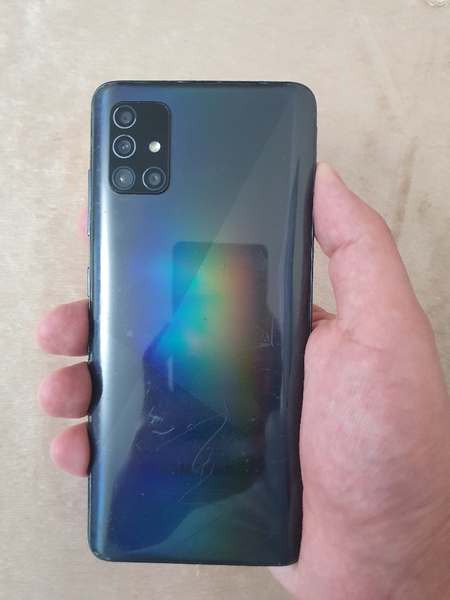 Srochna Sotiladi Samsung Galaxy A51 4/64gb Gb Original Xolati yaxshi