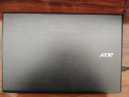 Ноутбук Acer E5 575G I3 6006U NVIDIA 940MX 8GB RAM 128GB SSD 512GB HDD