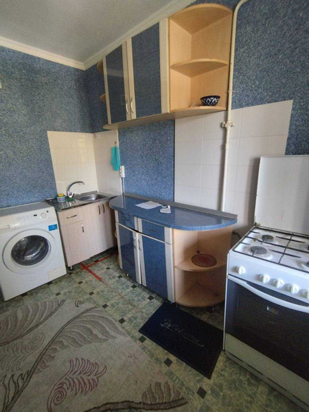 Продам 1/3/4 кирпич ул Чапаната ( Волгоградская )
