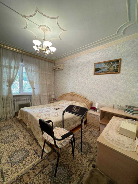 (К126992) Продается 4-х комнатная квартира в Шайхантахурском районе.