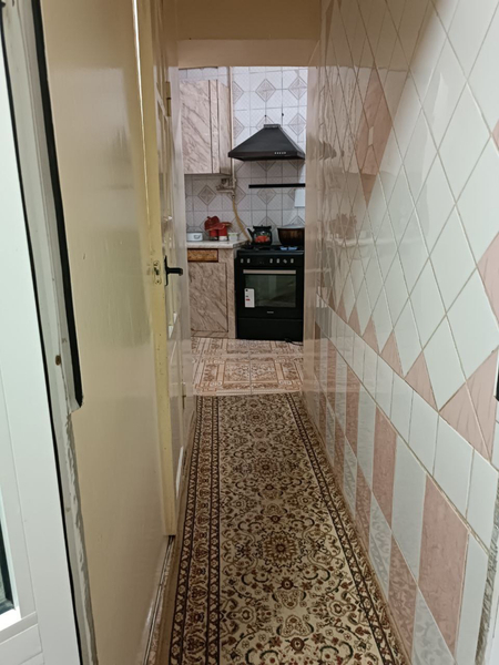 Ibn sinoda 9 etajliy dom 2 chi etaj