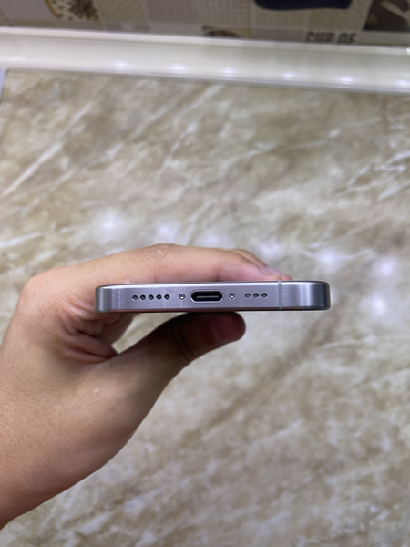 iphone 15 pro ideal
