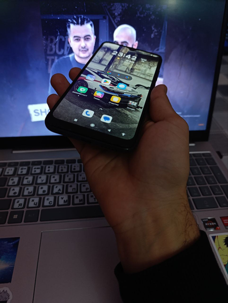 Телефон Redmi 8 4/64GB