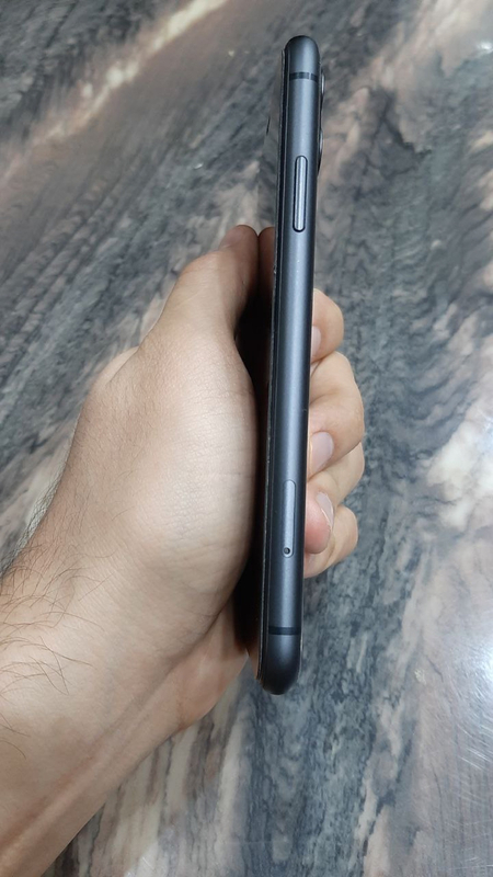 iPhone 11 Black 64gb