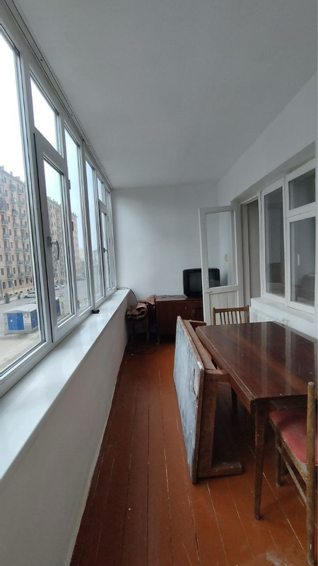 Продается 2 ком. Квартира 77 серия на 3 этаже в Вокзале