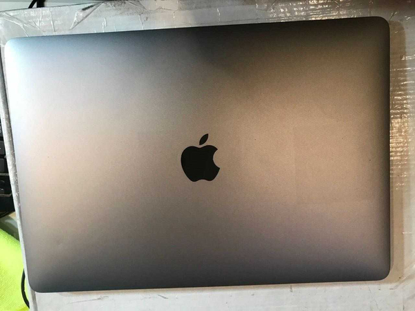 Apple Macbook Air 2019  Ideal sastayana + Oxirgi versiya