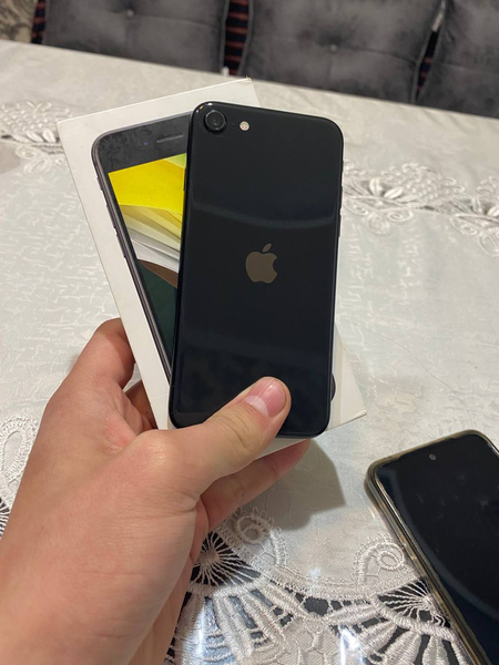 Iphone se ideal 64
