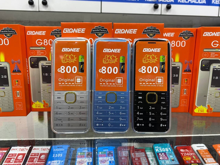 Yengi Legenda telefon  INOI 245R [ faqat qizil ranglari bor ]
