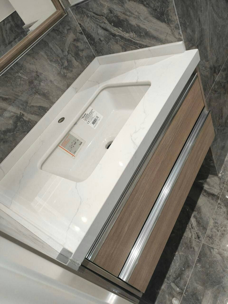 Столешница на заказ из искусственного камня кварц акрила