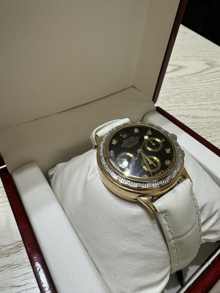 Rolex tilla  soat sotiladi