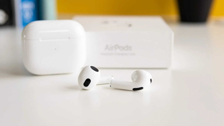 Беспроводные наушники Apple AirPods 4