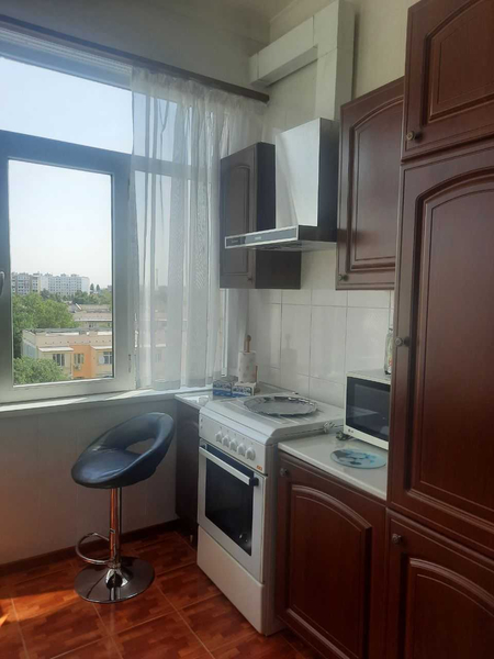 2-к квартира в Банковском доме срочно продам 2/7/9 (id1022)