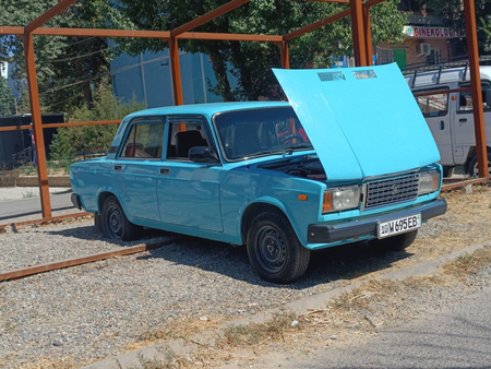 ВАЗ 21 07 метан 2001