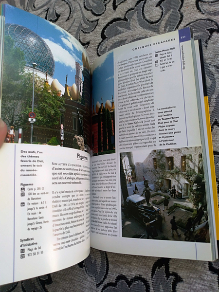 Новый путеводитель Каталония на французском языке, National Geographic