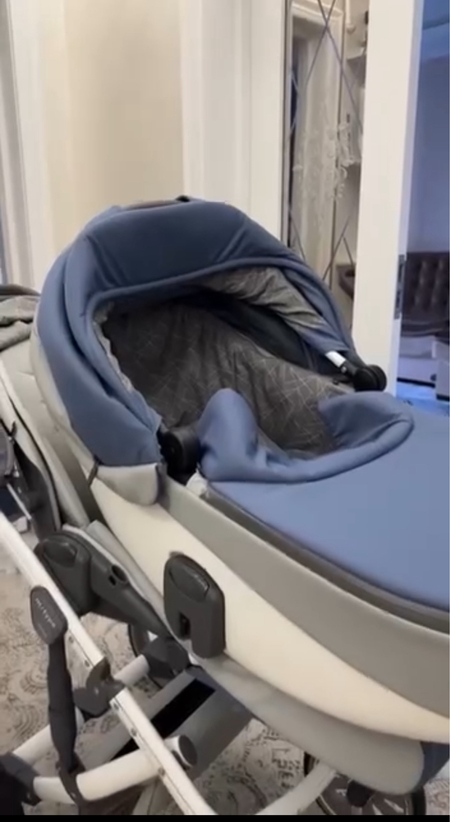 Коляска pierre cardin
