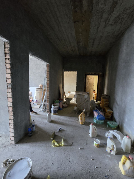 Продается 3 ком. Квартира коробка площадью 86 кв.м. По ул. Гагарина