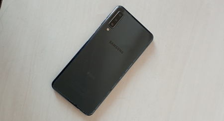 Samsung A 7 64 Гб хоати яхши
