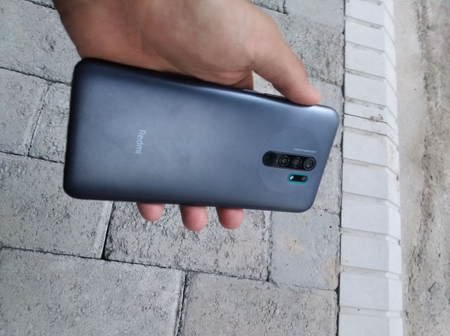 Redmi 9  iwlawi chotkiy