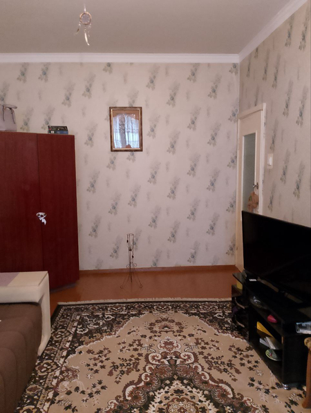 Продается на художников буз 1