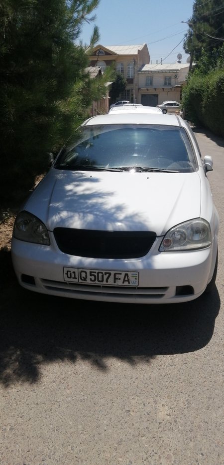 Lasseti 1.8 rangi oq, yili 2010