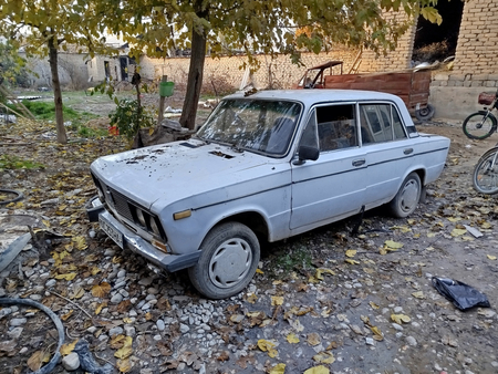 Vaz Lada 2106 sotiladi