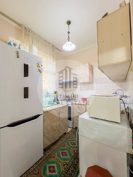 Продажа Максим Горький Художники 2/2/5 . 55м2