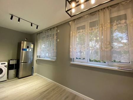 3/2/4 Буюк Ипак Йули 70m²
2х6 Кирпич 

Состояние: Евроремонт 
Ор-р: Ме