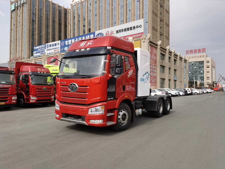 FAW J6P 6x4 CNG metan