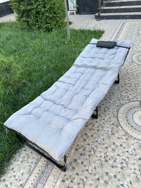 Matras va yostiqchali raskladushka
