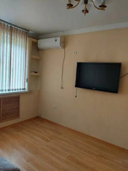 1/2/4 Продаётся с обстановкой не торец