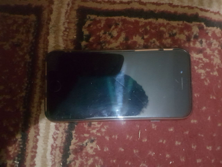 iphone se 2020 holati yaxshi