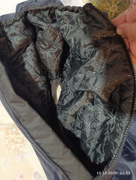 Продам комбенизон для собаки