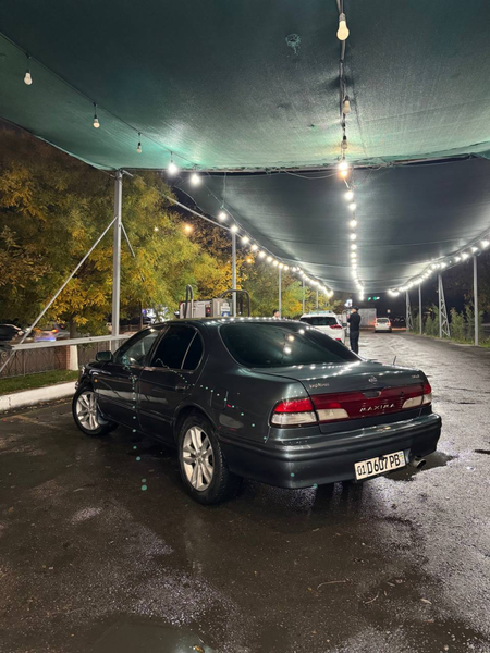Nissan maxima sotiladi