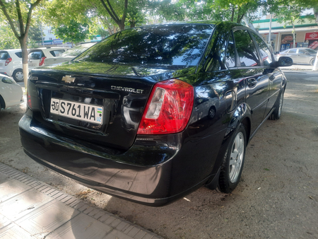 Авто мошина сотилади