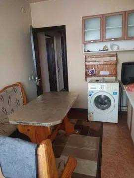 Бобур 2х комн/7/9, 60м2, Разд, Торец, меб+тех. Ор-р: РОВД Цена: 72000