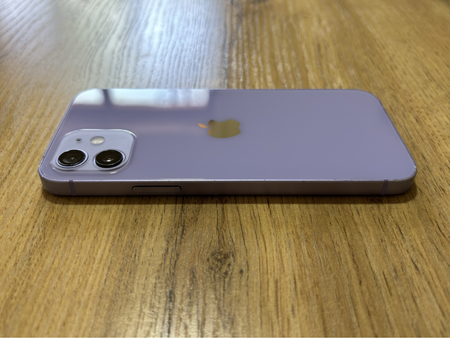 Продам iPhone 12 64 Gb 88% емкость