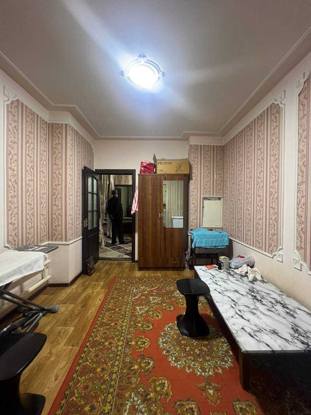 Срочно Продаётся Квартира. р-н Сергели, Сергели-8A 4/1/9 Бал: 2*6