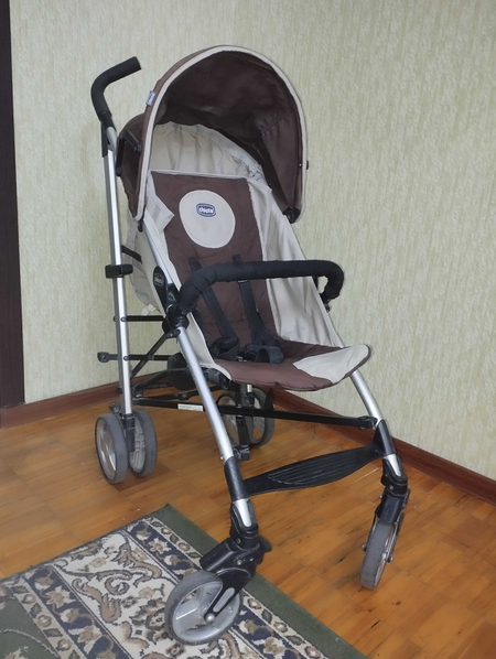 Прогулочная Коляска трость Chicco lite way