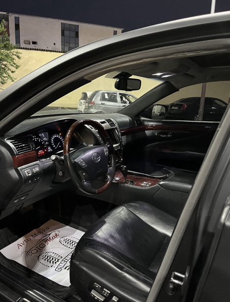 Lexus ls 460 attoman