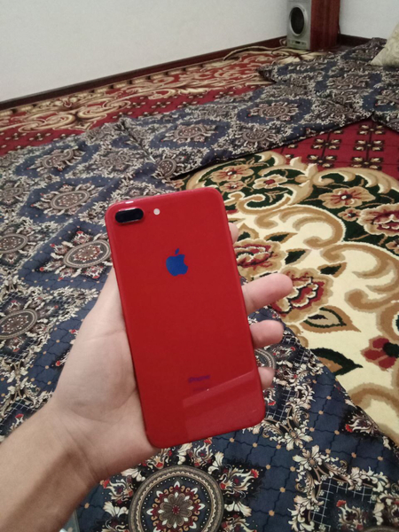 iPhone 8puls sotilafi