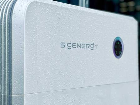 SIGENERGY inverter 5-25kW, SIGENERGY  battery 5-8kW IP66 DC, AC charge